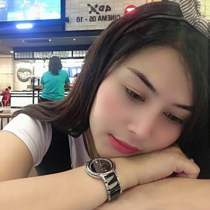 21+ Jasa Pijat Panggilan Surabaya PLUS Wanita Muda Bisa Pilih